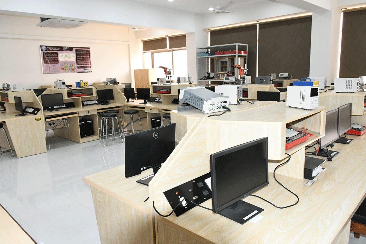 CS Lab Facilities - NUST Balochistan Campus