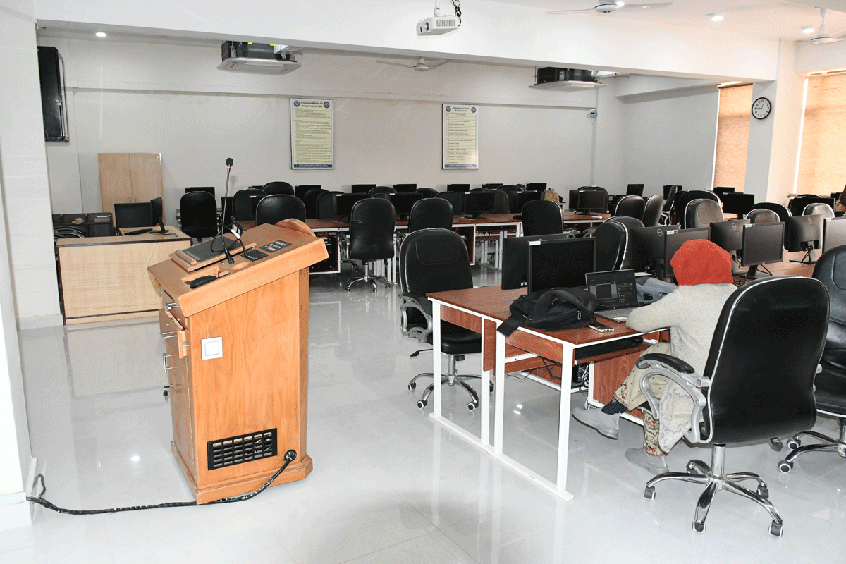 CS Lab Facilities - NUST Balochistan Campus